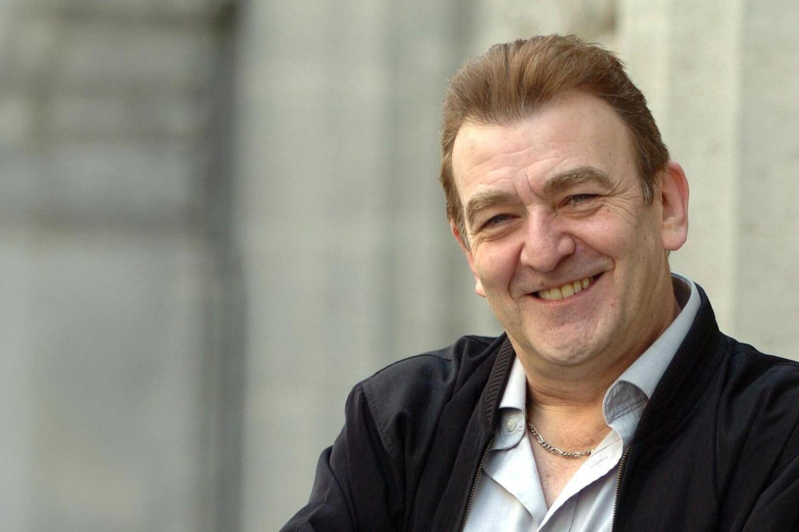 ‘Oma Fonkel’ Nicky Langley kruipt opnieuw in rol van oma voor musical ‘Esta noche’: “De warmte ...